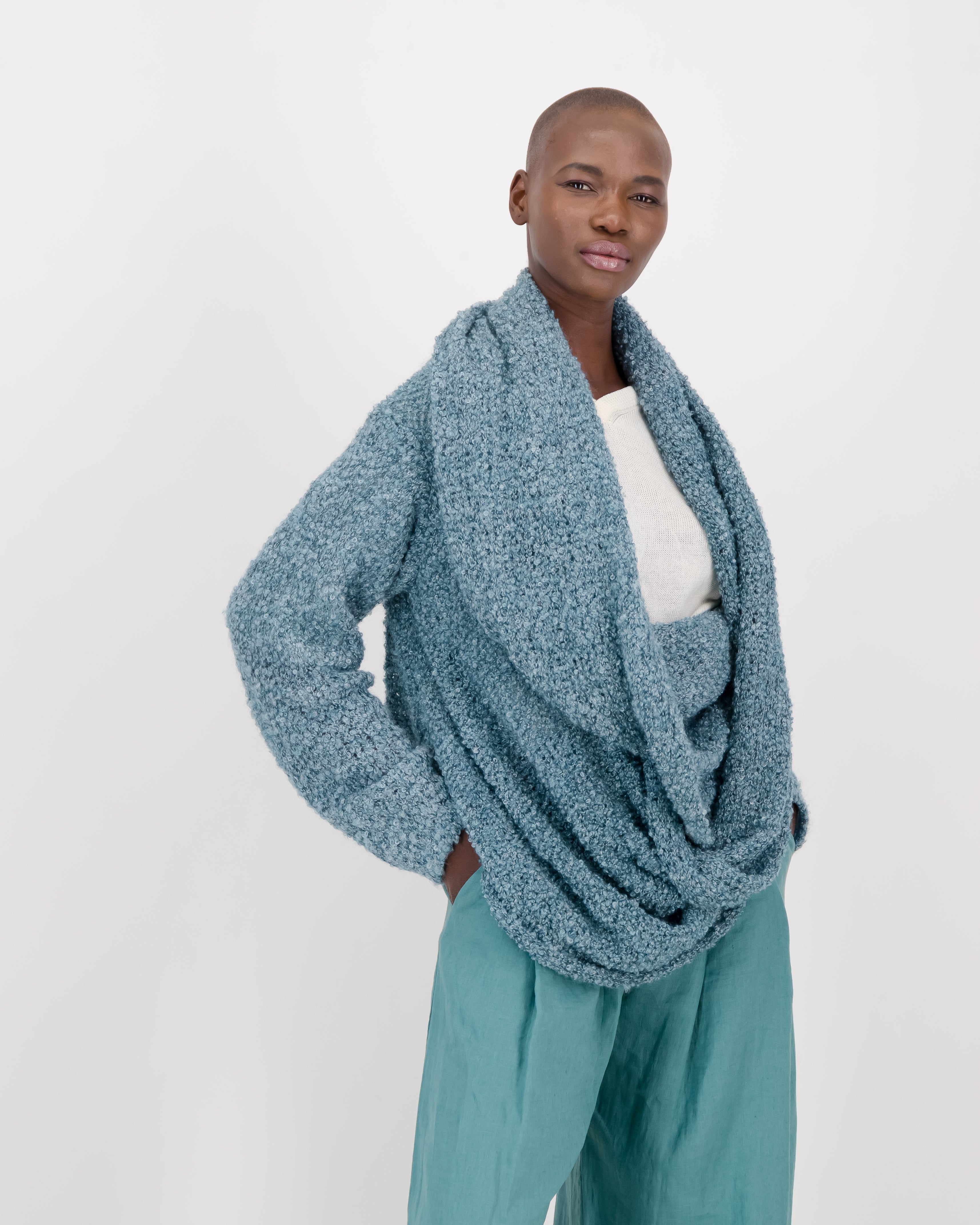 JACKETS & KNITWEAR – LUNAR